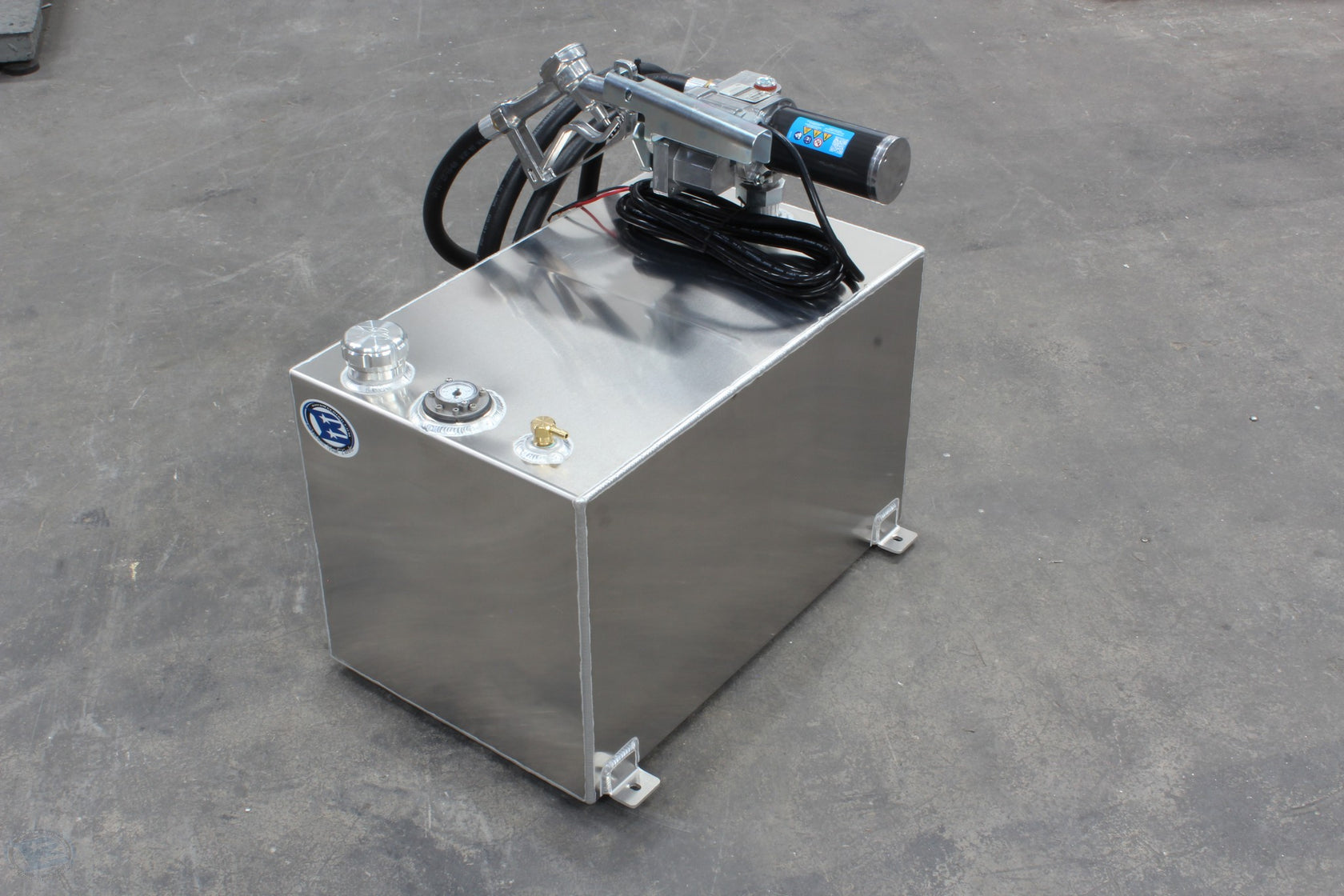 26 Gallon 26 x 16 x 16 Aluminum Tank With GPI 15GPM Pump Included ...