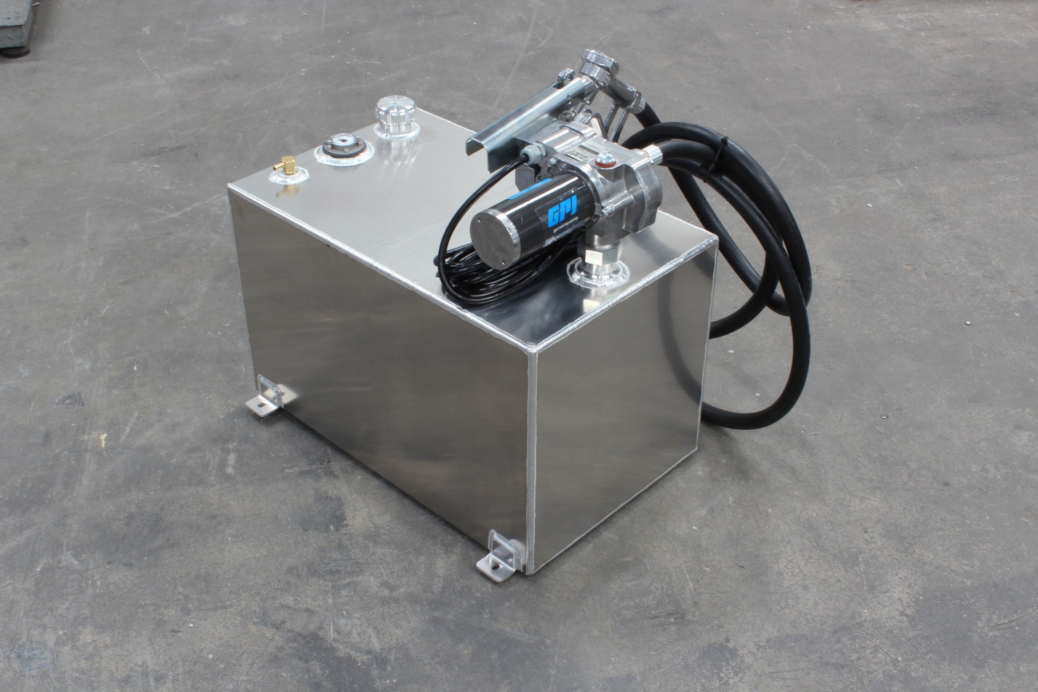 26 Gallon 26 x 16 x 16 Aluminum Tank With GPI 15GPM Pump Included ...